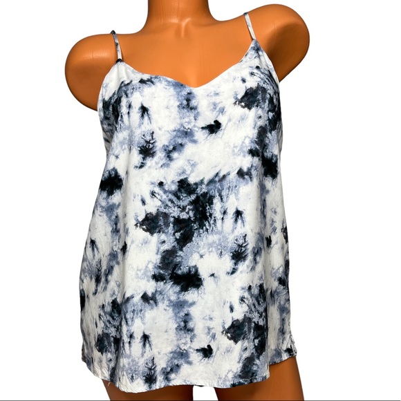 Double Zero | Tops | Double Zero Womens White And Dark Blue Tie Dye Low ...
